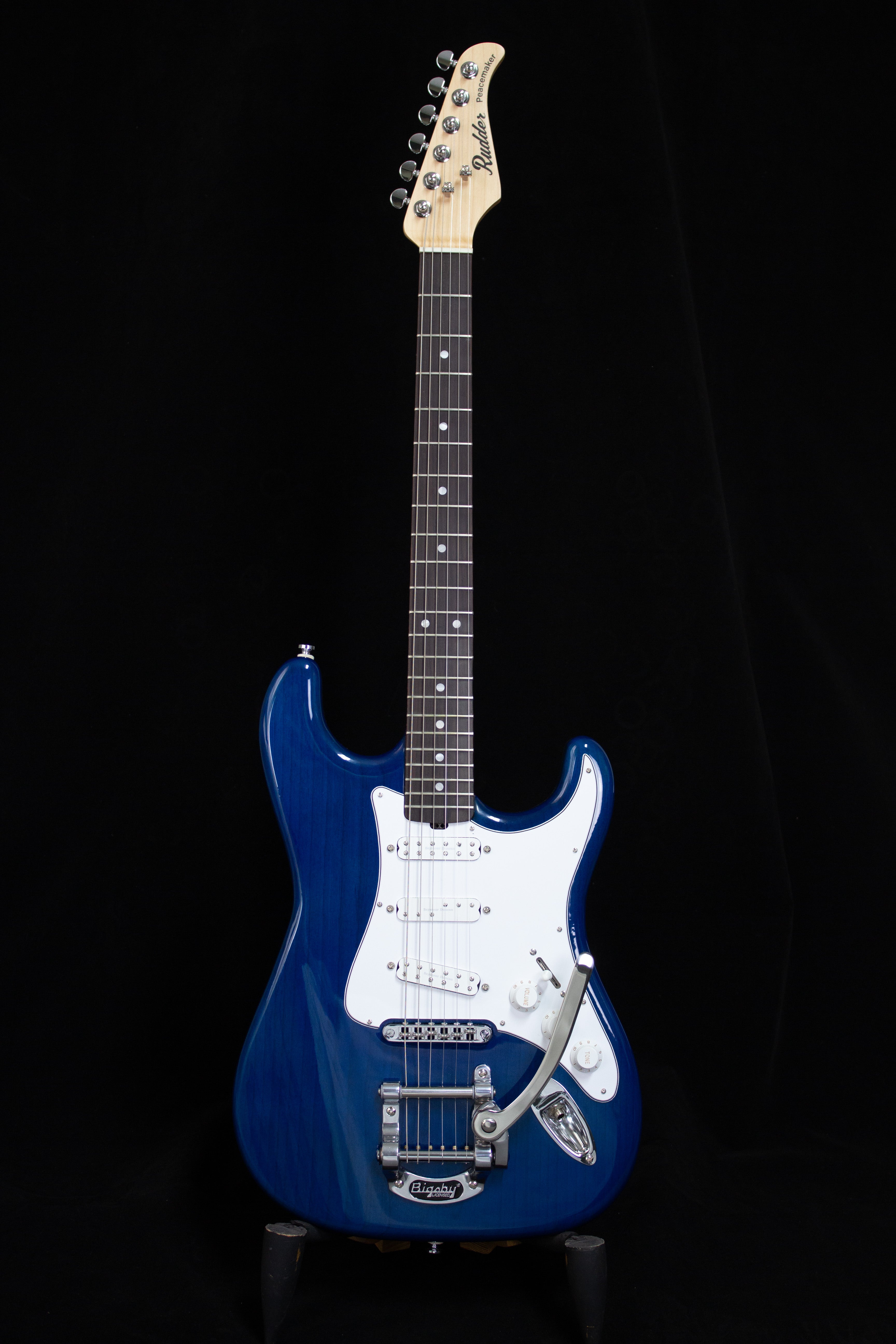 PeaceMaker Zenith Cross-Over – Rudder Guitars 4 Me